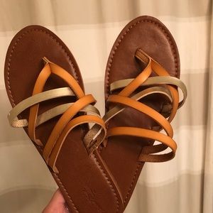 Universal Thread | Shoes | Universal Thread Sandals | Poshmark